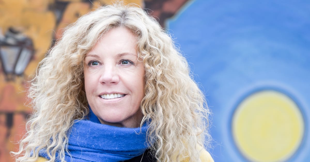 Jo Leah - the United Kingdom, the little big agency | about.me