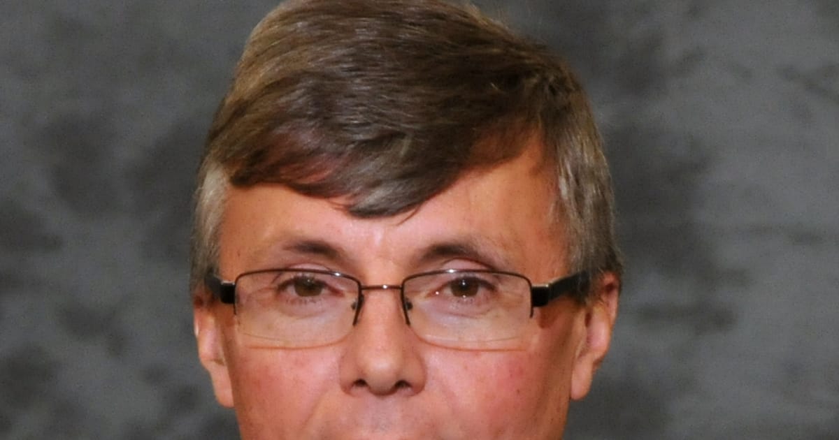 Principal Chad Smith - Los Angeles, California | about.me