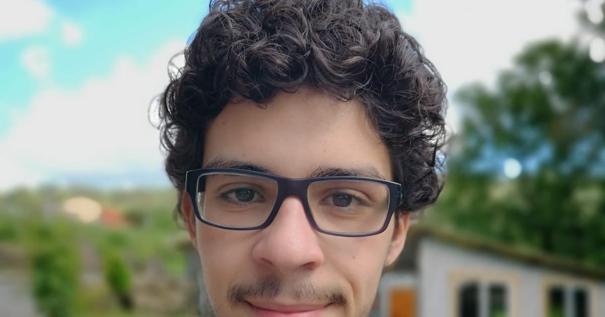 Kevin Mehdí Behrooz Jordá - Santiago de Compostela, Galicia ...