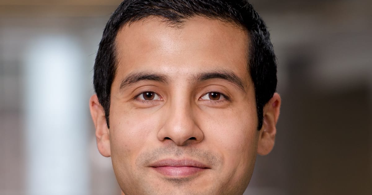 Kia Kavoosi | about.me