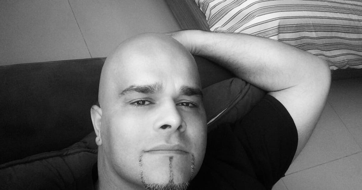 Maximo San Martin - Bali, Indonesia, Falcon Designs | about.me