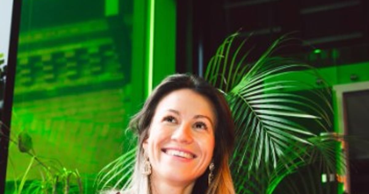 Monika Frost - usa | about.me