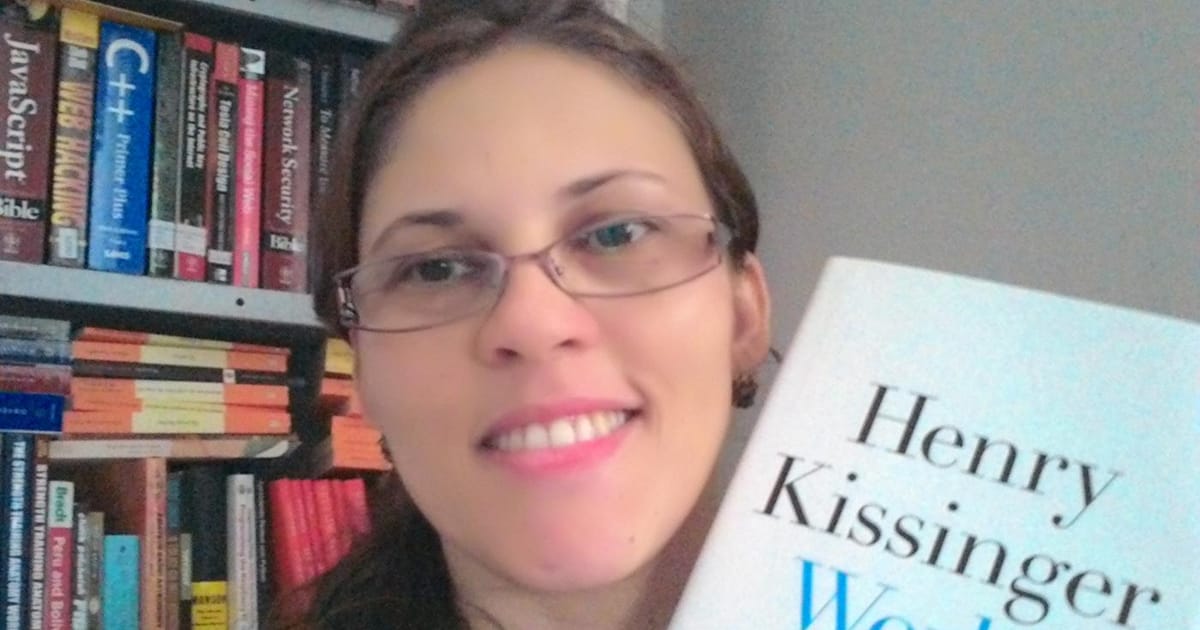 Angela Beck - Porto Velho, Brasil, e-commerce, Farmacêutica pela ...