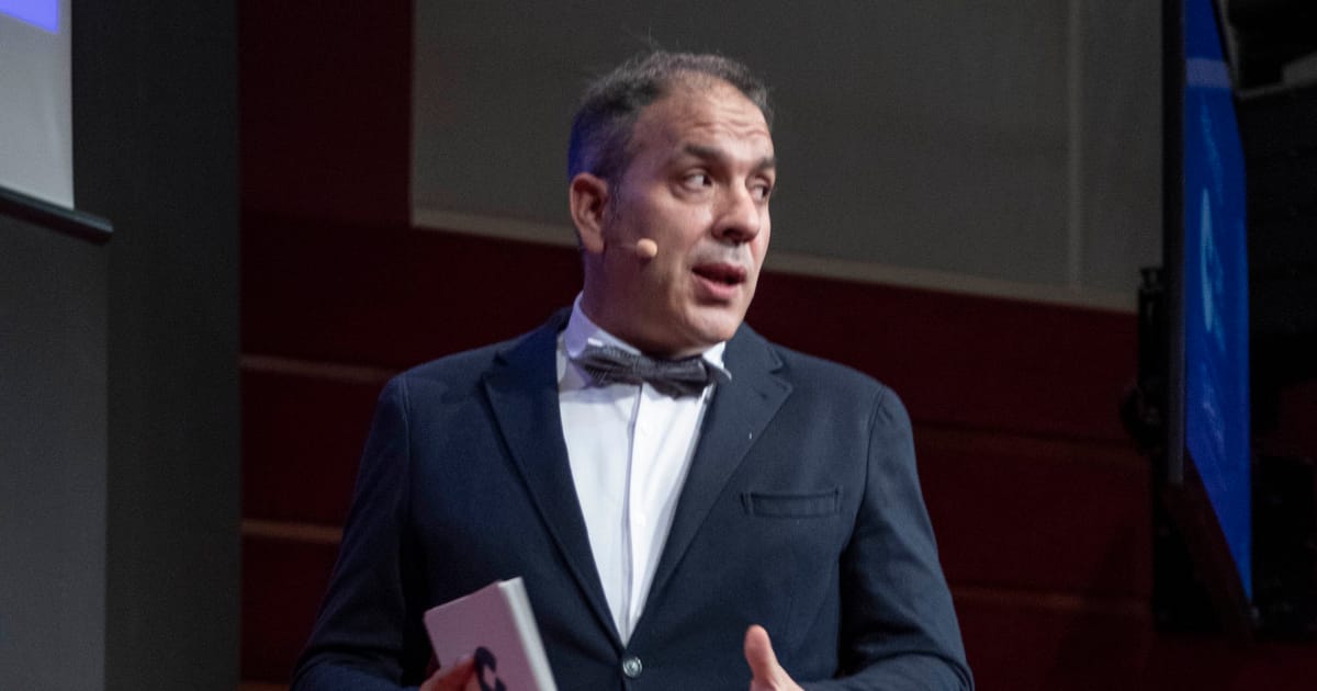 Roberto Arrillaga - Vitoria-Gasteiz, España, COPE-EL CORREO-MARCA-RTVE ...