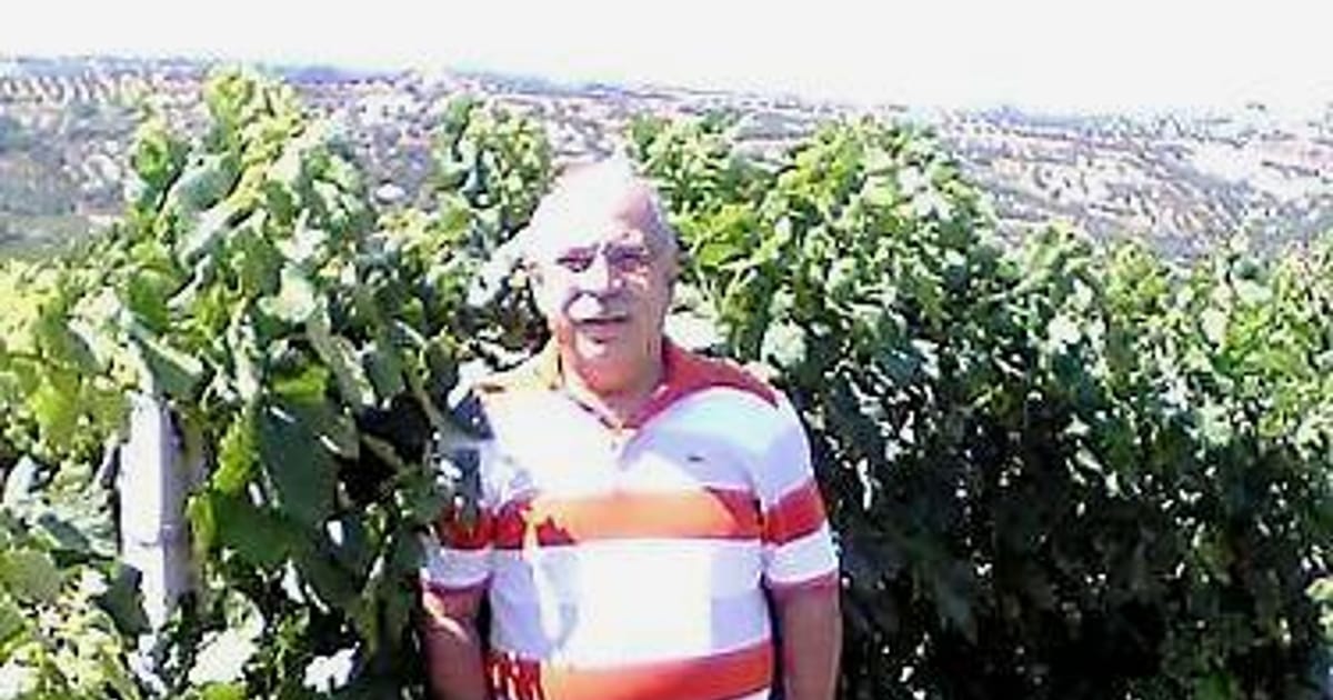 Alex Sakkas - Vouliagmeni, Greece, I run my own wine related business ...