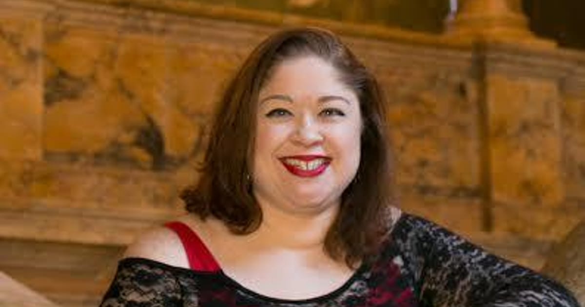 Emma Medeiros - Boston, Massachusetts, Medeiros Fashion Public ...