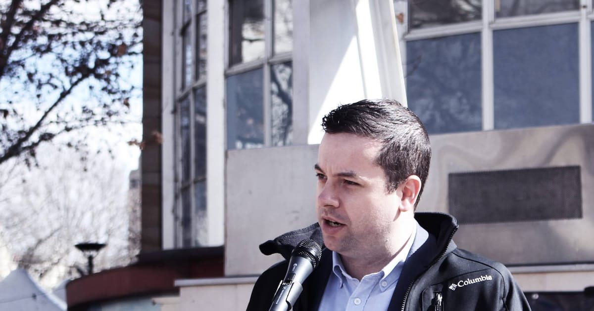 Alexander White | about.me