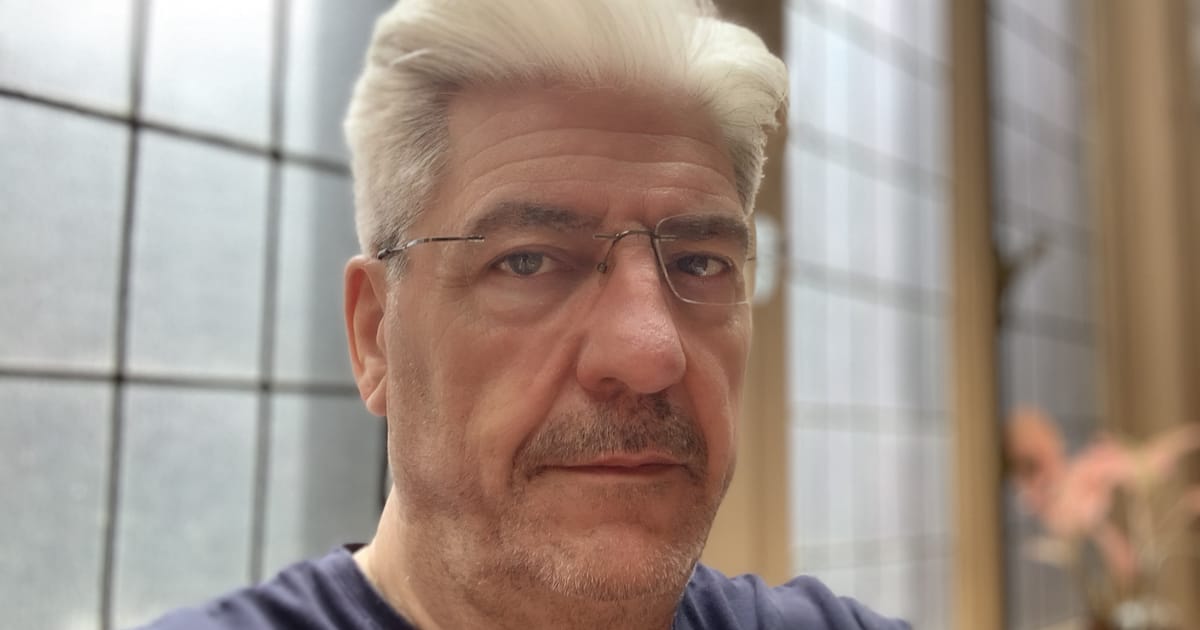 Luc M E Vanderveken | about.me