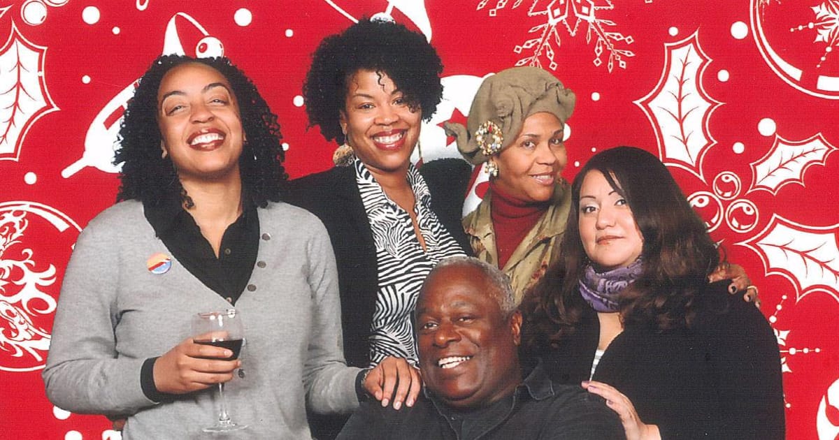 ROBYN f. - California | about.me