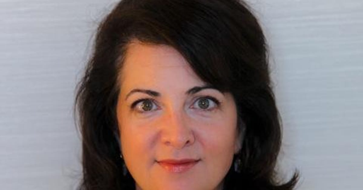 Danielle DeVoe - fdfdg, dghdh, gdgdfgdg | about.me