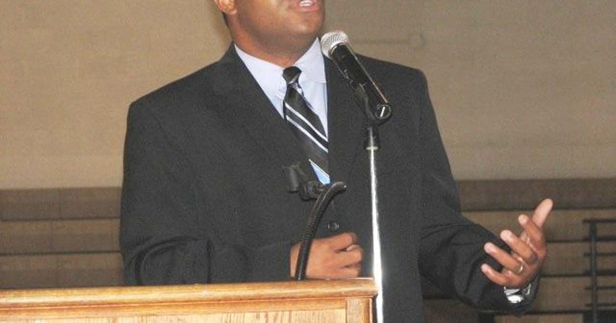 Derrick Hayes | about.me