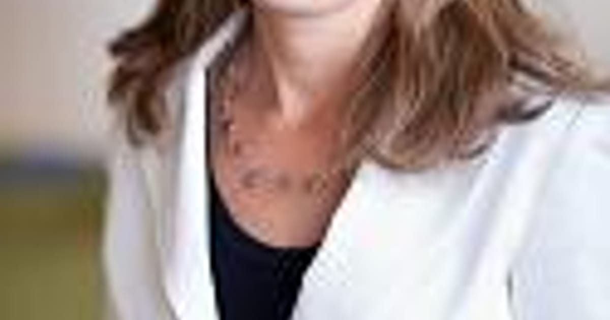 Diana Holm | about.me