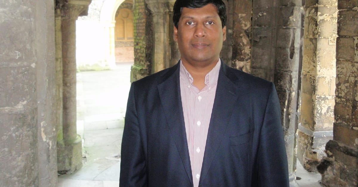 Dr Mark Fernando | about.me