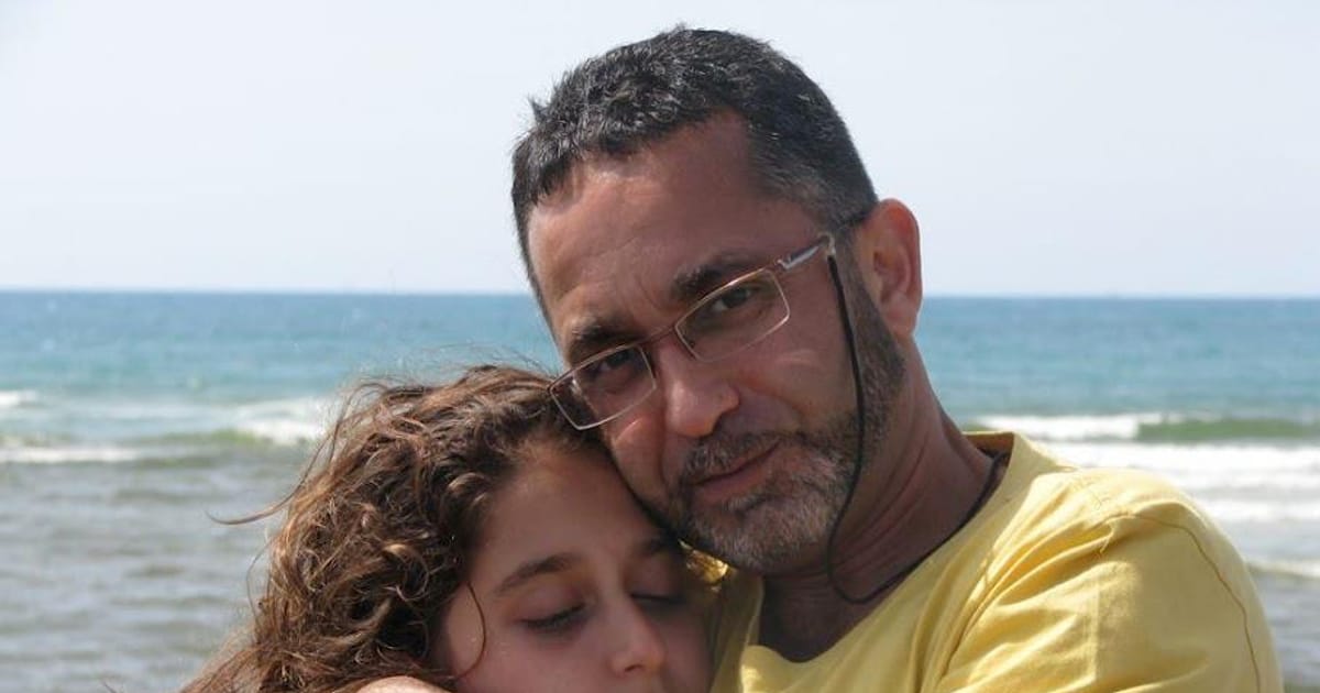 Hertzel Karbasi | about.me