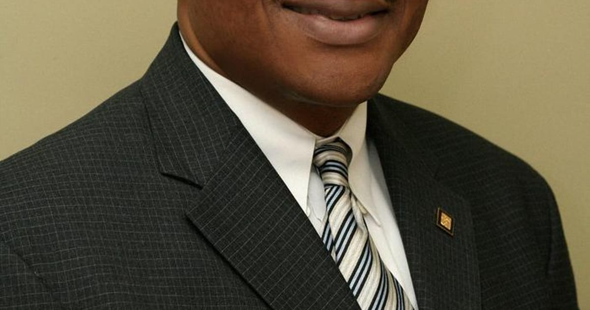 Kenneth Casey | about.me