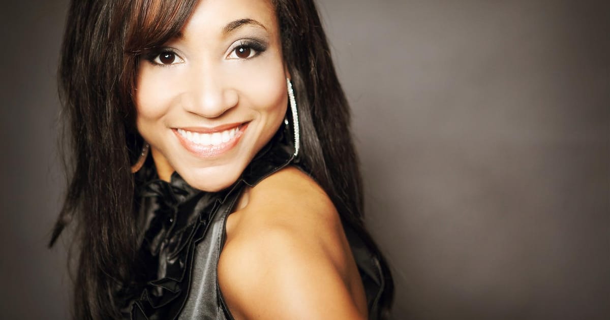 Lindsey Alston | about.me