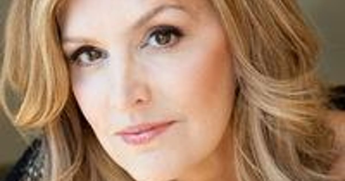 Maxine English | about.me