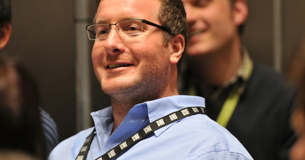 Gareth Knight | about.me