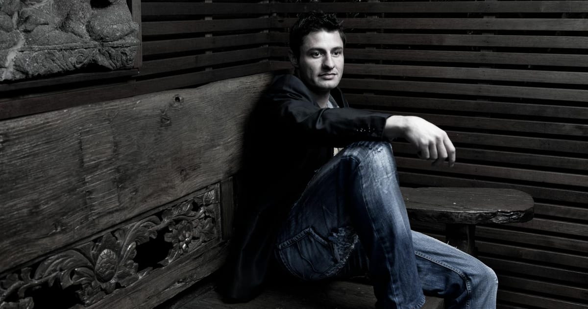 Russell Weir | about.me