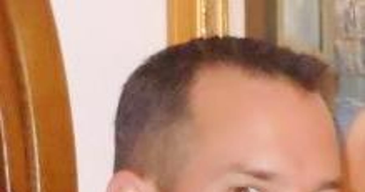 Stephen Voline | about.me