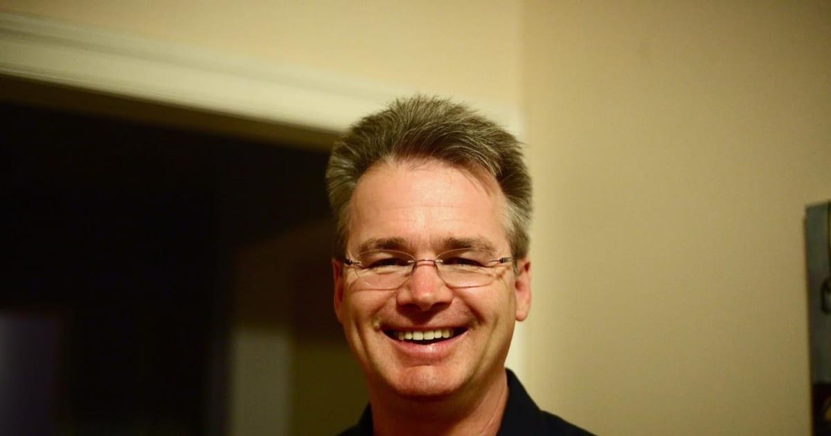 Chris Nuttall | about.me