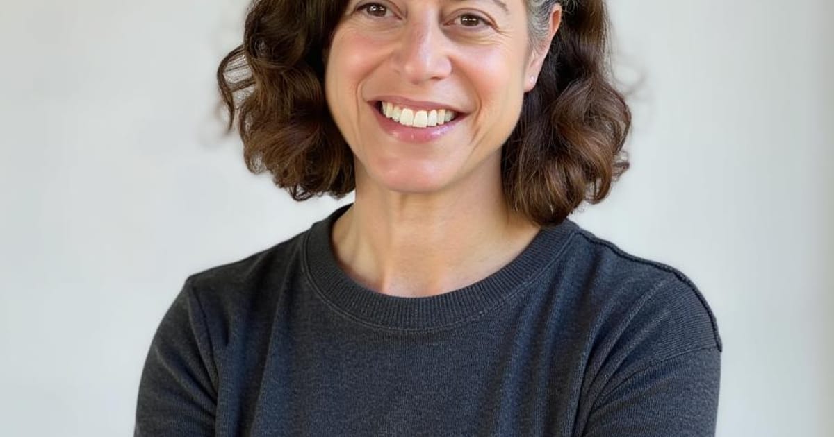 Christa Tinari - USA, American University, SIS (M.A.), U. of Illinois ...