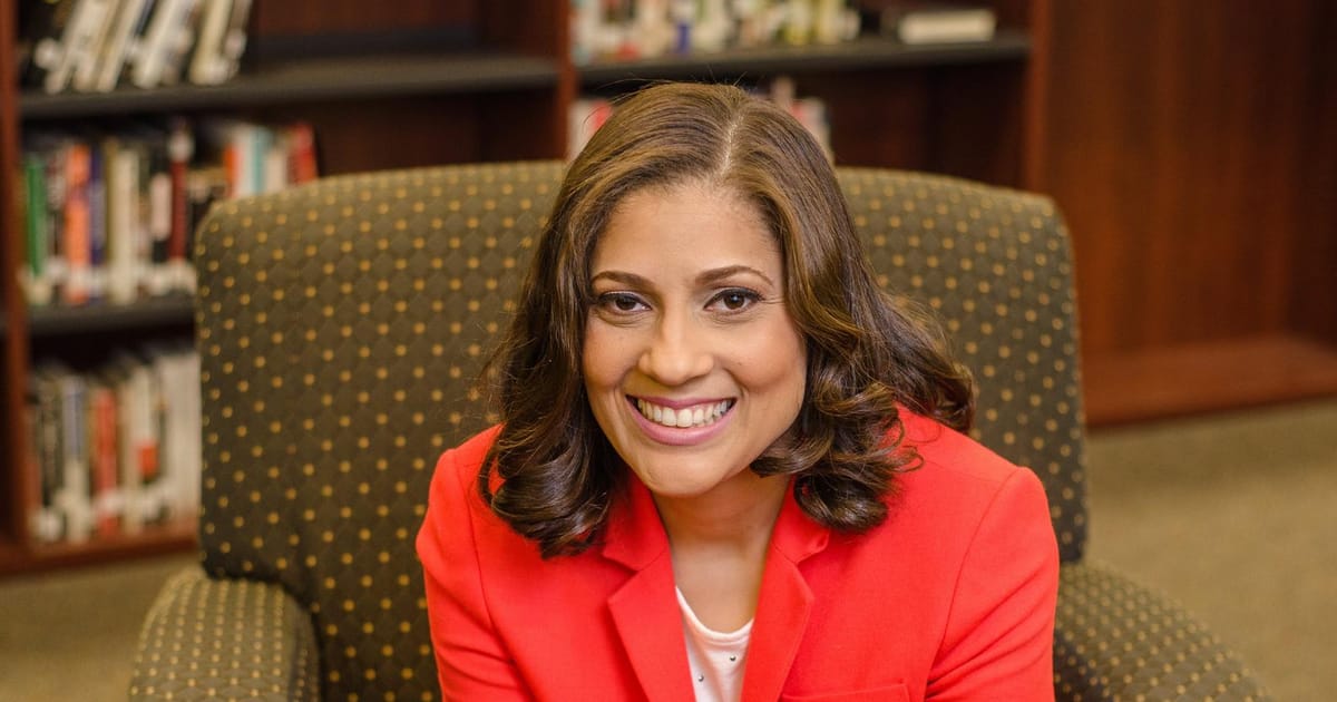 Elisa Buckner | about.me