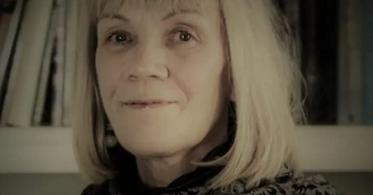 Fiona O'Rourke - Online, Ireland, Facilitates writers, Oscar Wilde ...