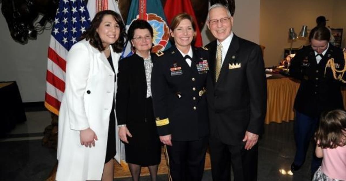 Gen.Laura Richardson - United States of America, United State Army ...