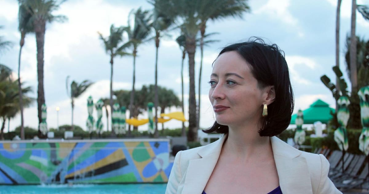 Jennifer Dziura | about.me