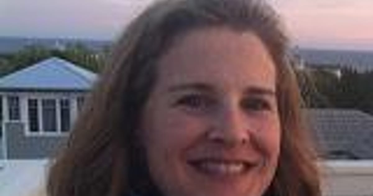 Lindy Thompson | about.me