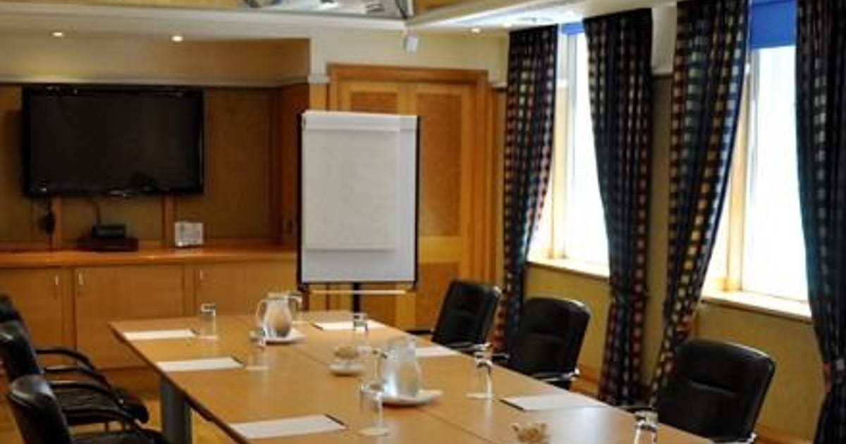 RAF Club - Piccadilly, UK, Business | about.me