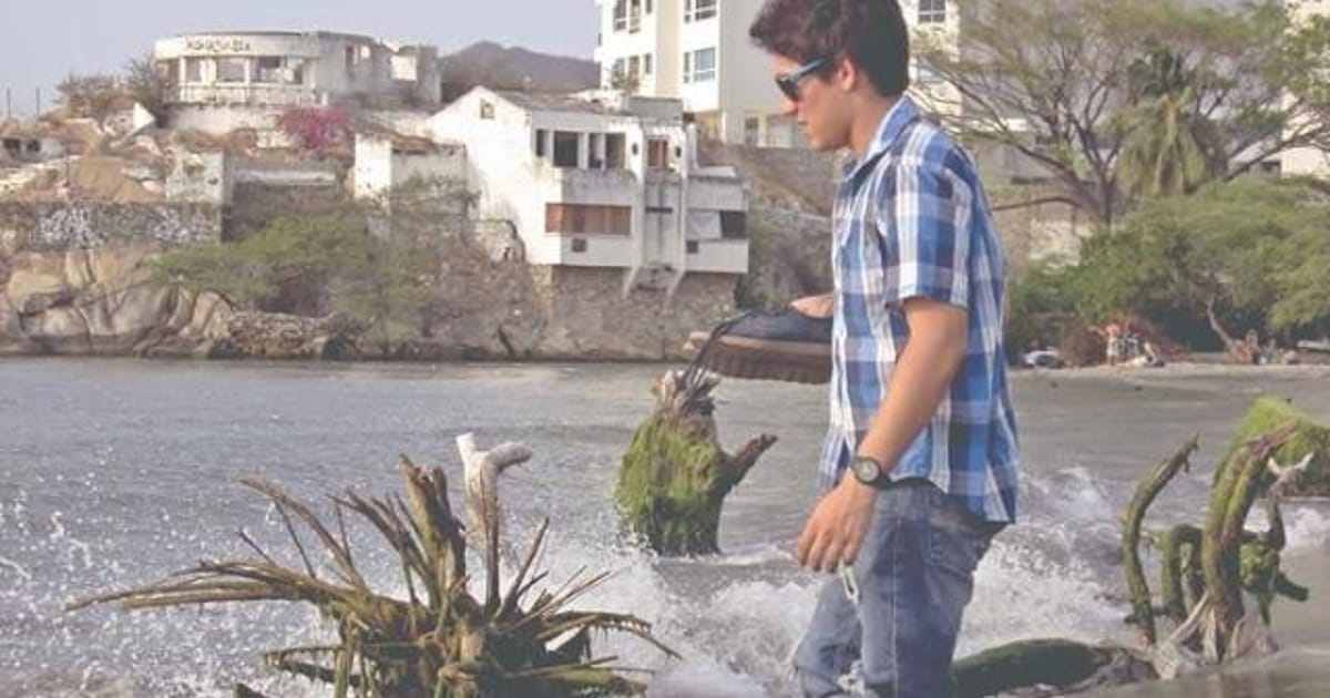 Roger Mercado Lyons | about.me