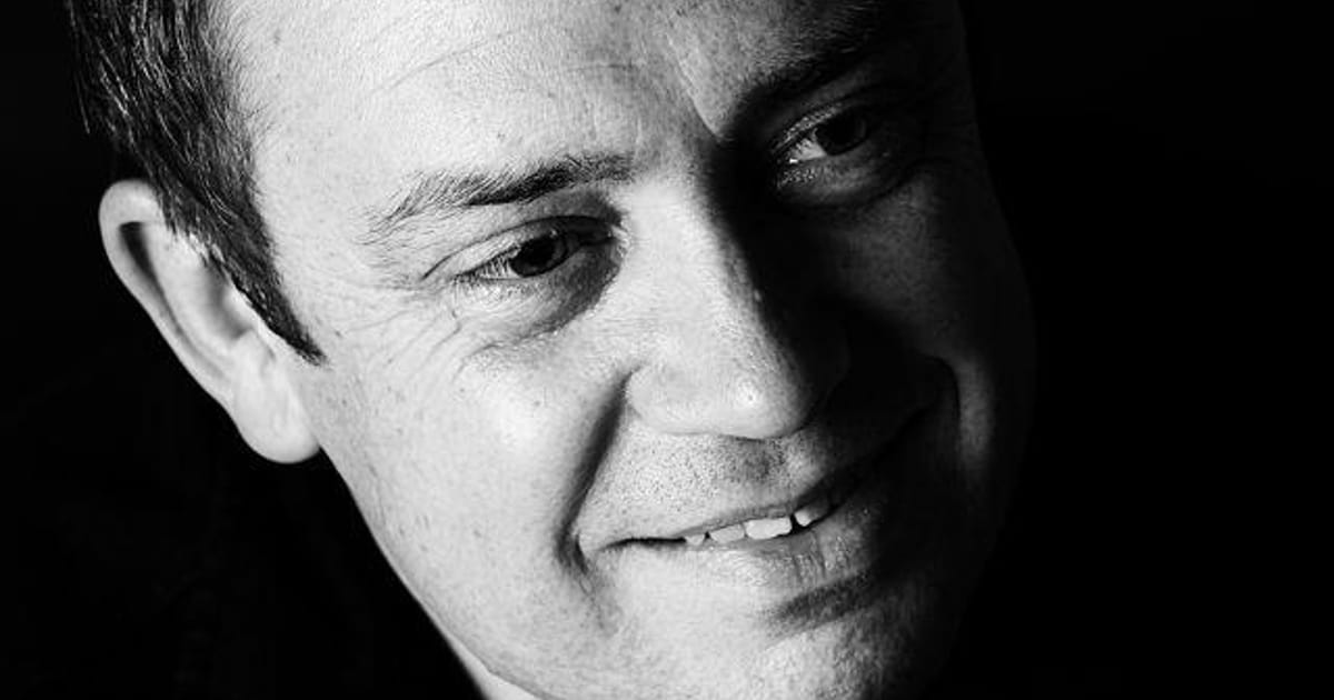 Simon Hawkins | about.me