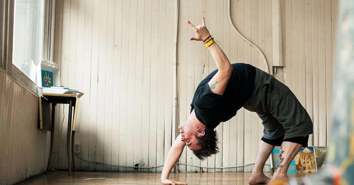 Stage Diving Yogi | about.me