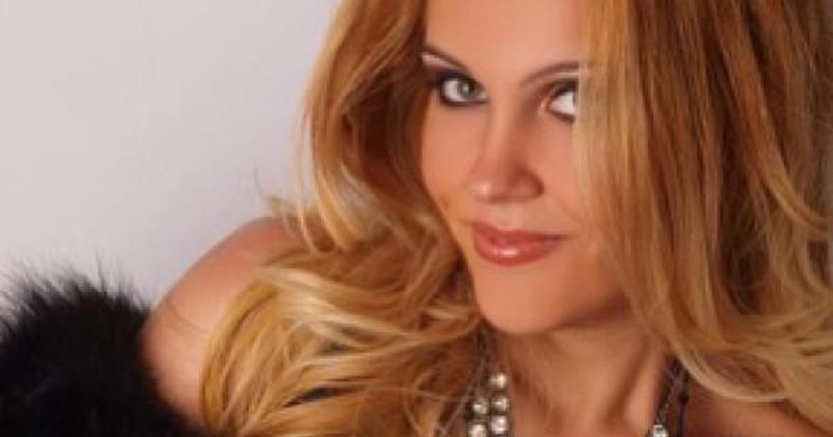 Stephanie Stiles - Pembroke Pines, Florida, D.S.D.G Jewelry Store ...