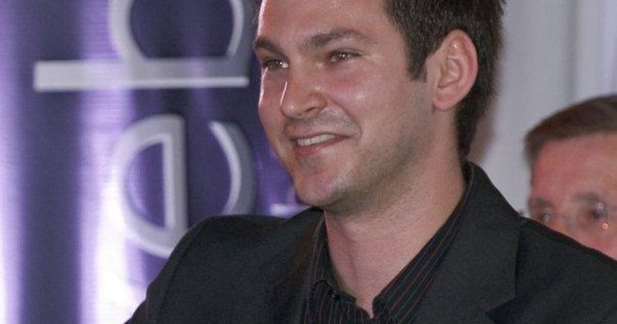 Travis Stoliker | about.me